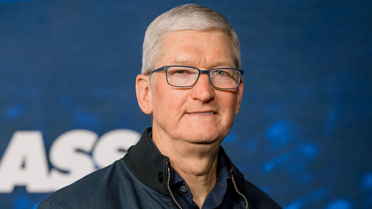 Apple CEO Says DeepSeek Shows ‘Innovation That Drives Effi