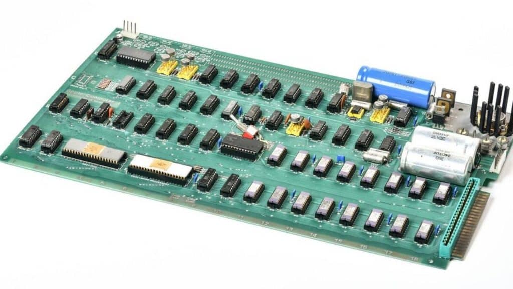 Apple I - The First Ever Apple Computer Sold For $815,000