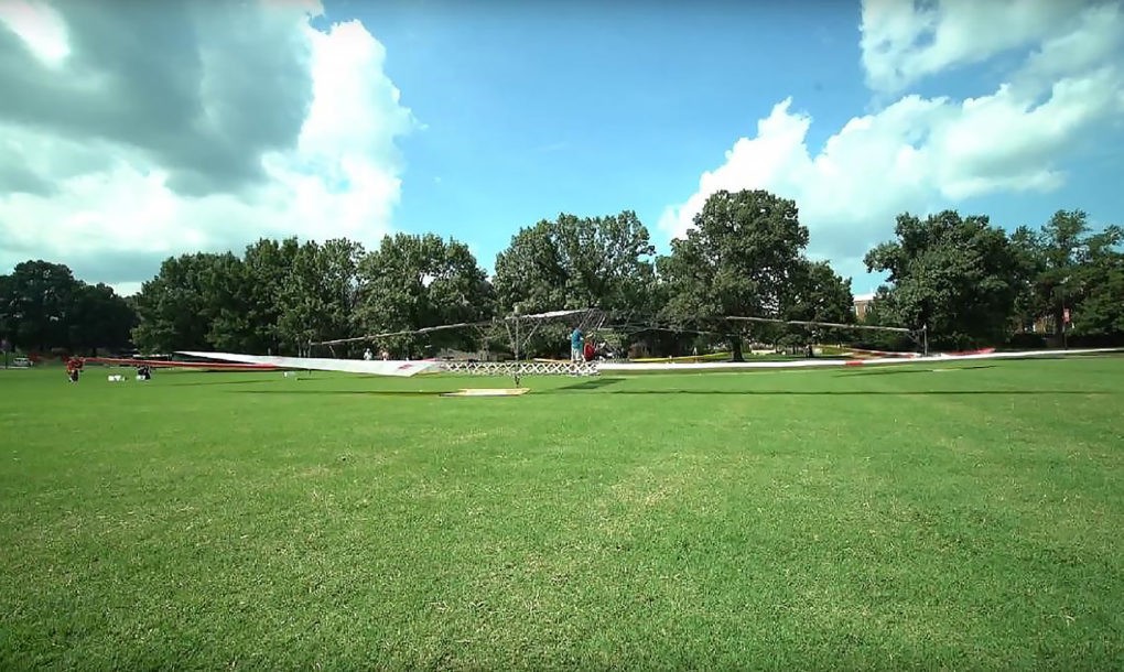 World’s First Piloted Solar-Powered Helicopter Takes Fligh
