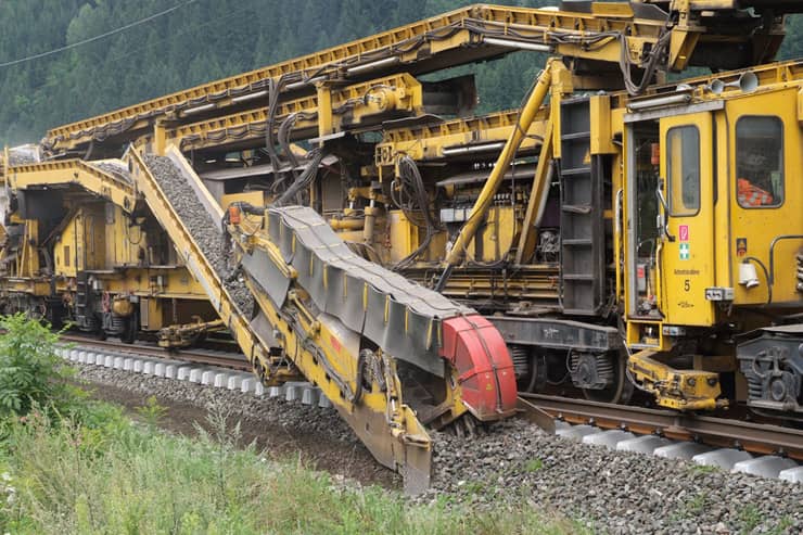 Watch This Giant Machine Renew Railway Tracks