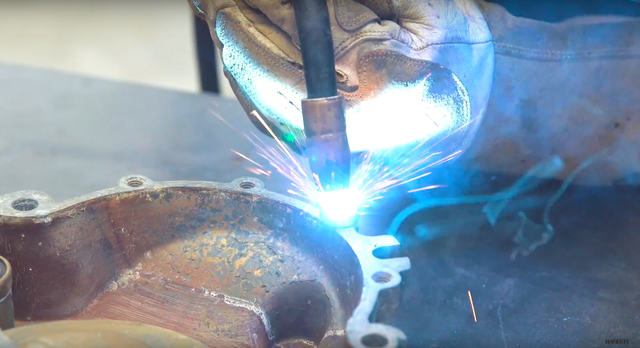 This Is How You Can Remove A Jammed Or A Broken Bolt