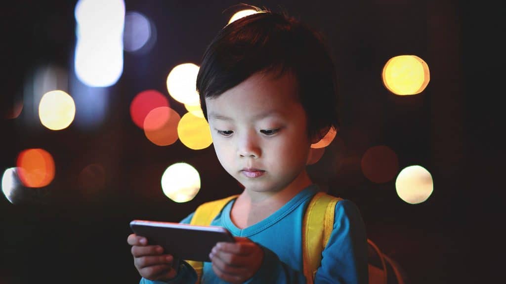 These Are The Effects Of Screen Time On Young Kids’ Brains