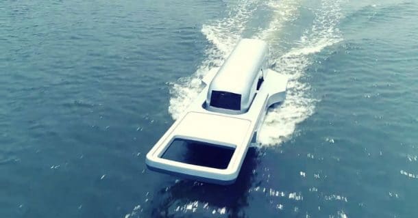 Zipper-Shaped Ship Unzipping Tokyo's Sumida River Is A Sight