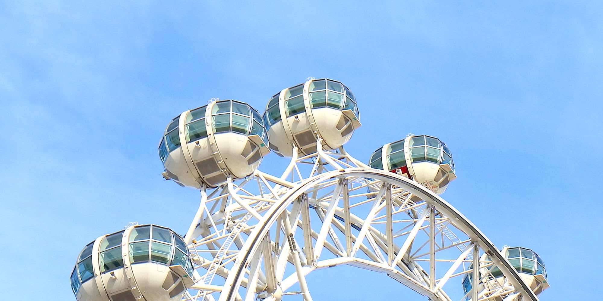 This Giant Ferris Wheel In Melbourne Is The Only One Of Its Kind In The ...