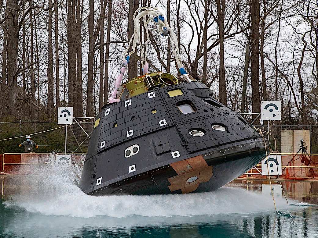 WATCH: NASA Spaceship Dipped In Huge Dunk Tank