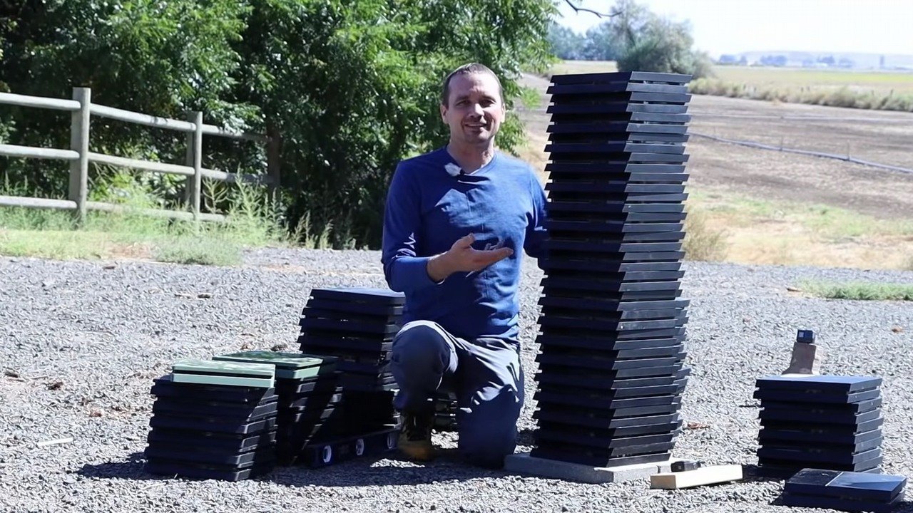 Watch A Youtuber Stack 42 Broken PS4s To Show Why We Need Th
