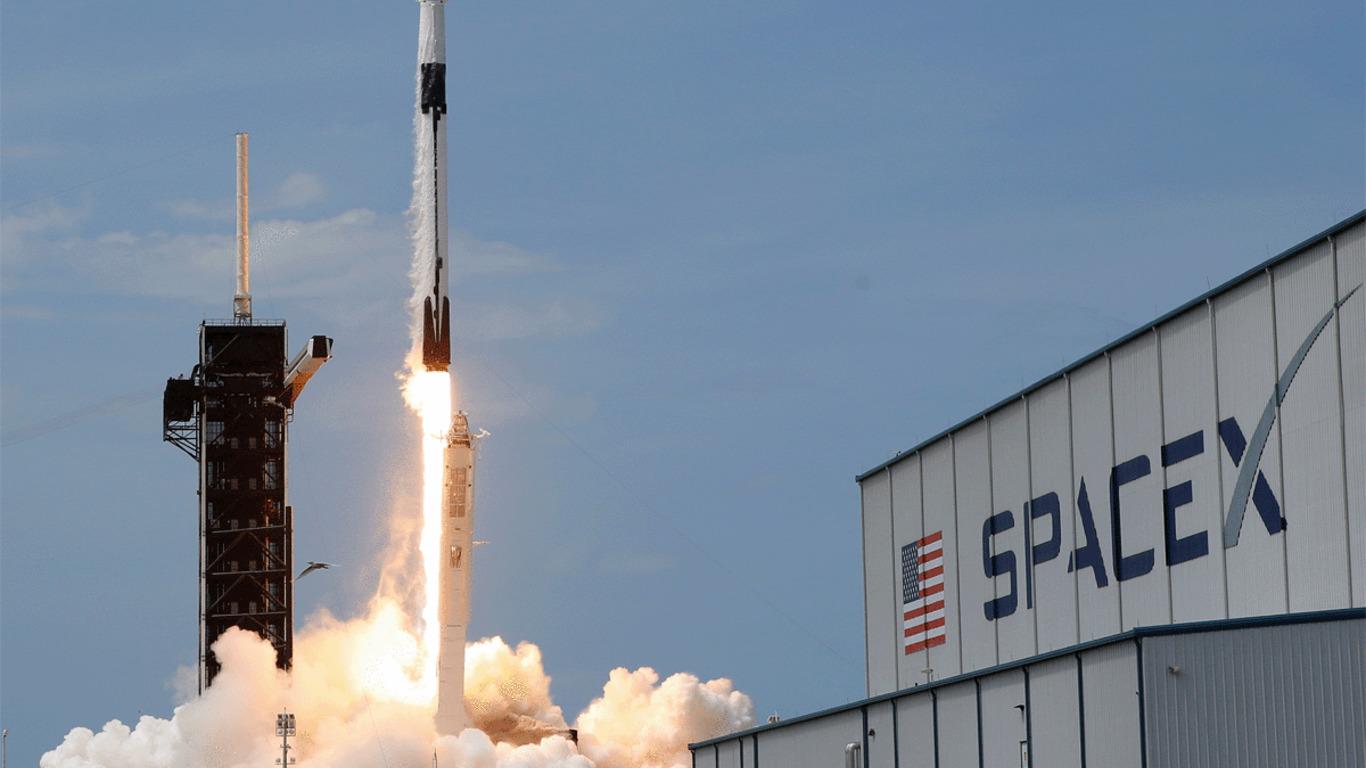 Watch A Huge Tank Explode At SpaceX’s Starship Testing Fac