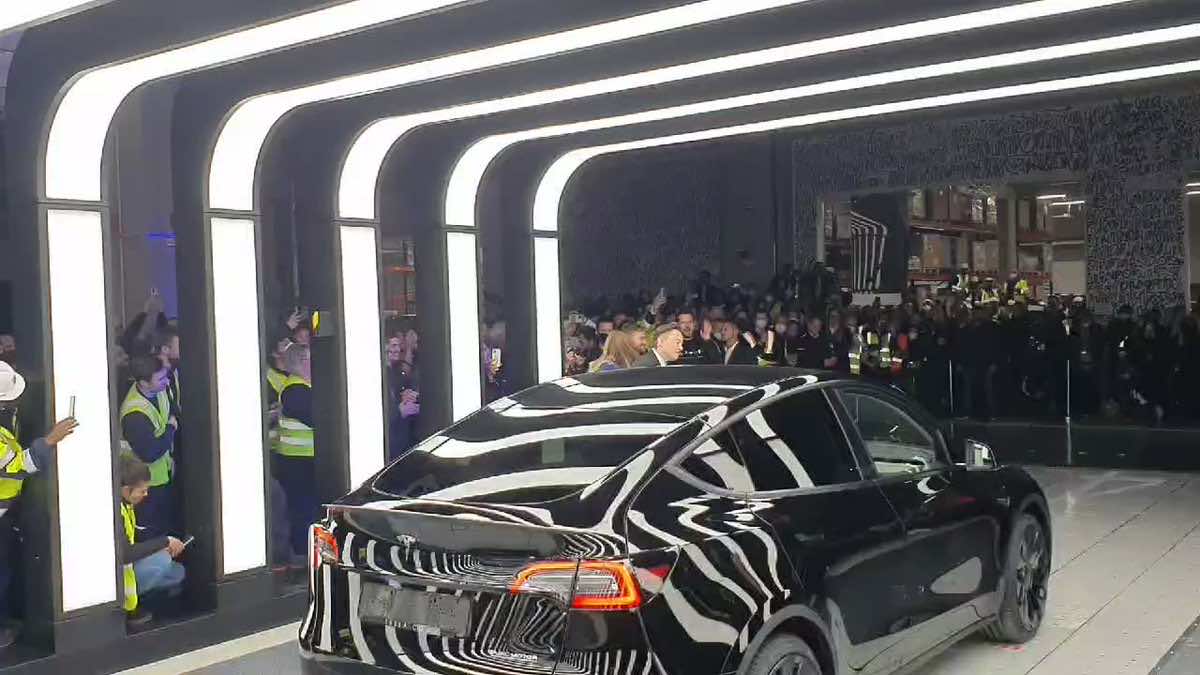 Airplanes In 2030 Will Look Like This And Generate Their Own Power ...