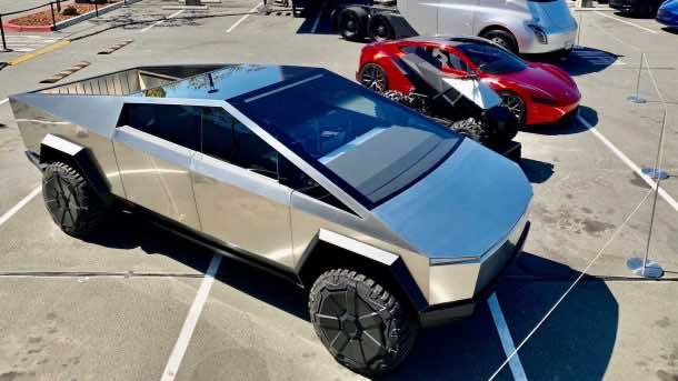 Watch The Tesla Cybertruck Rear-Wheel Steering In Action