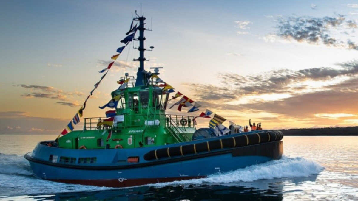 Watch: This New Electric Tugboat Can Move 80 Tons On A Singl