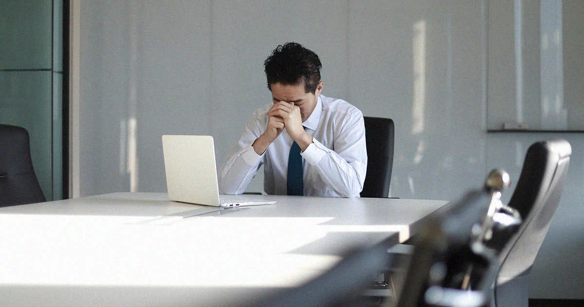 Tesla Employees Alarmed When They Arrive At Work And Everybo