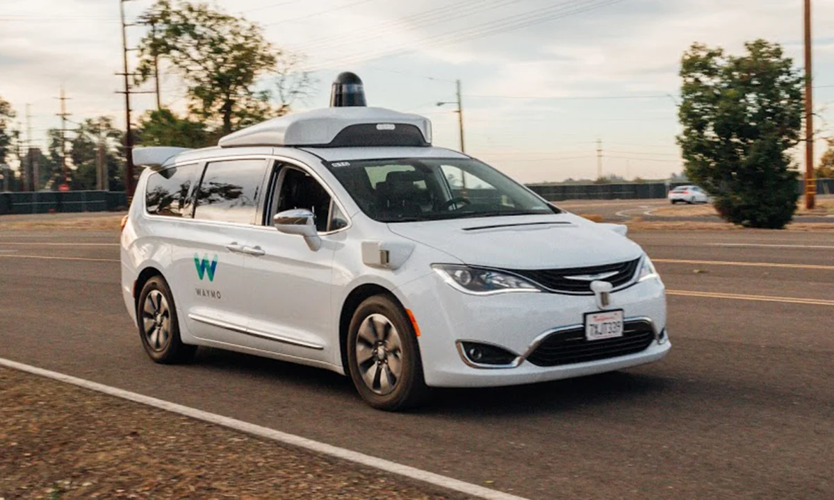 This New Minivan By Waymo Has Touch Screens Instead Of A Ste