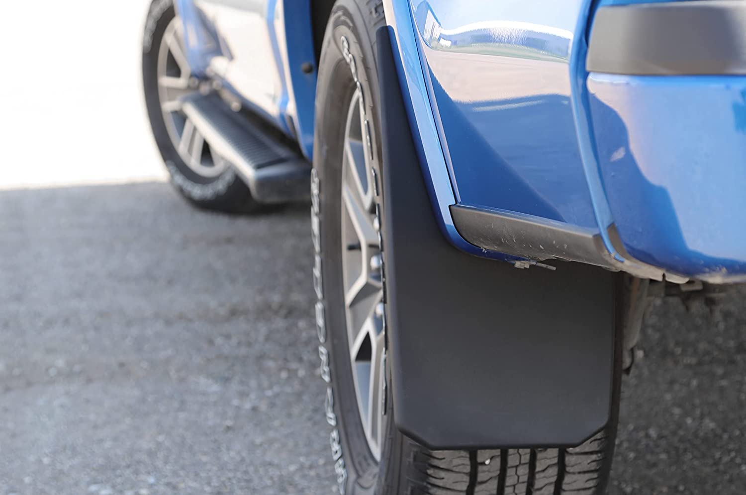 10 Best Mud Flaps For Nissan Leaf