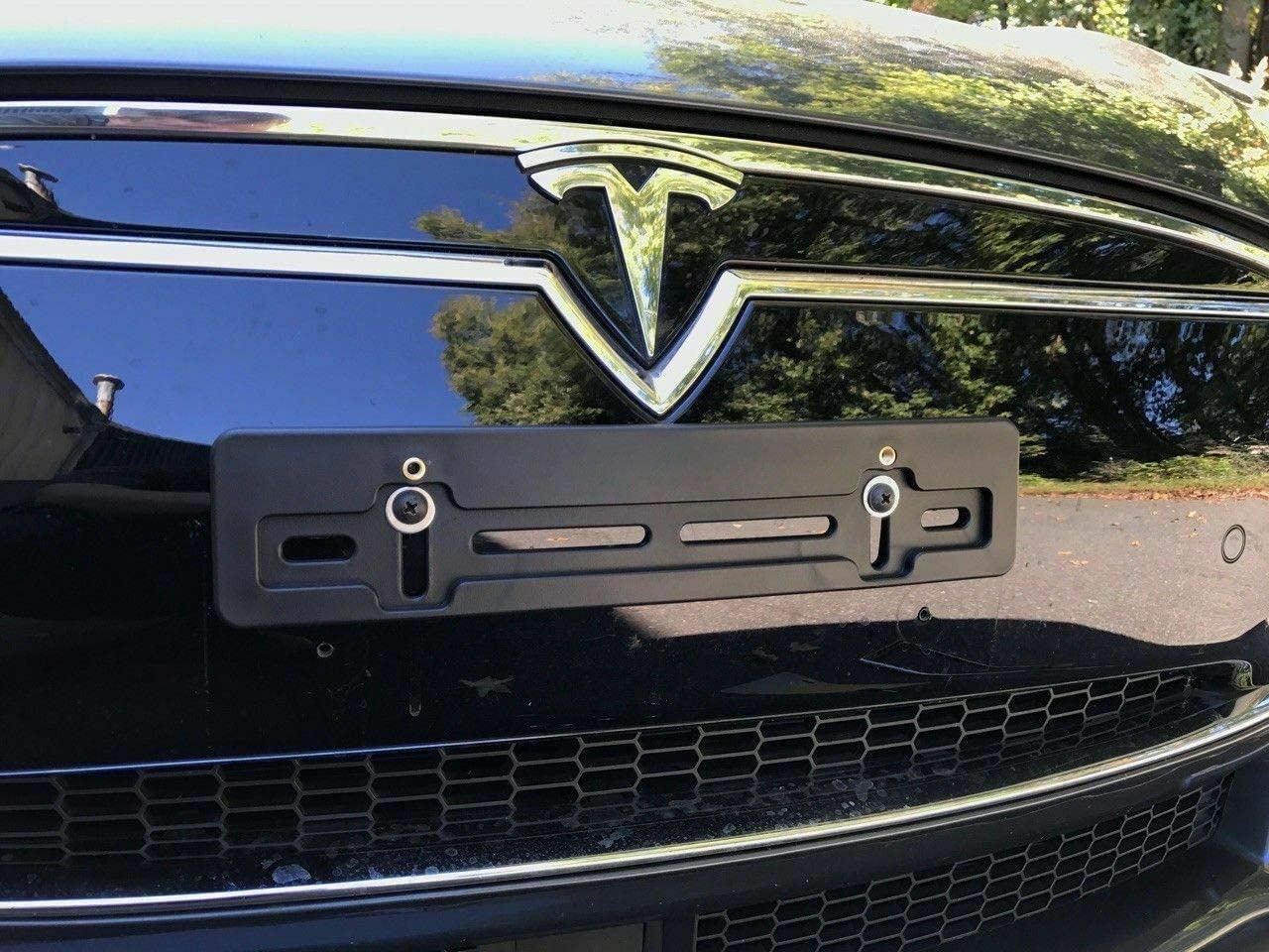 10 Best License Plate Mounts For Tesla Model X