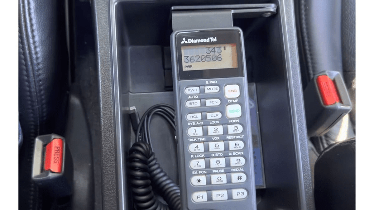 Watch A YouTuber Restoring An Old Car Phone Using Bluetooth