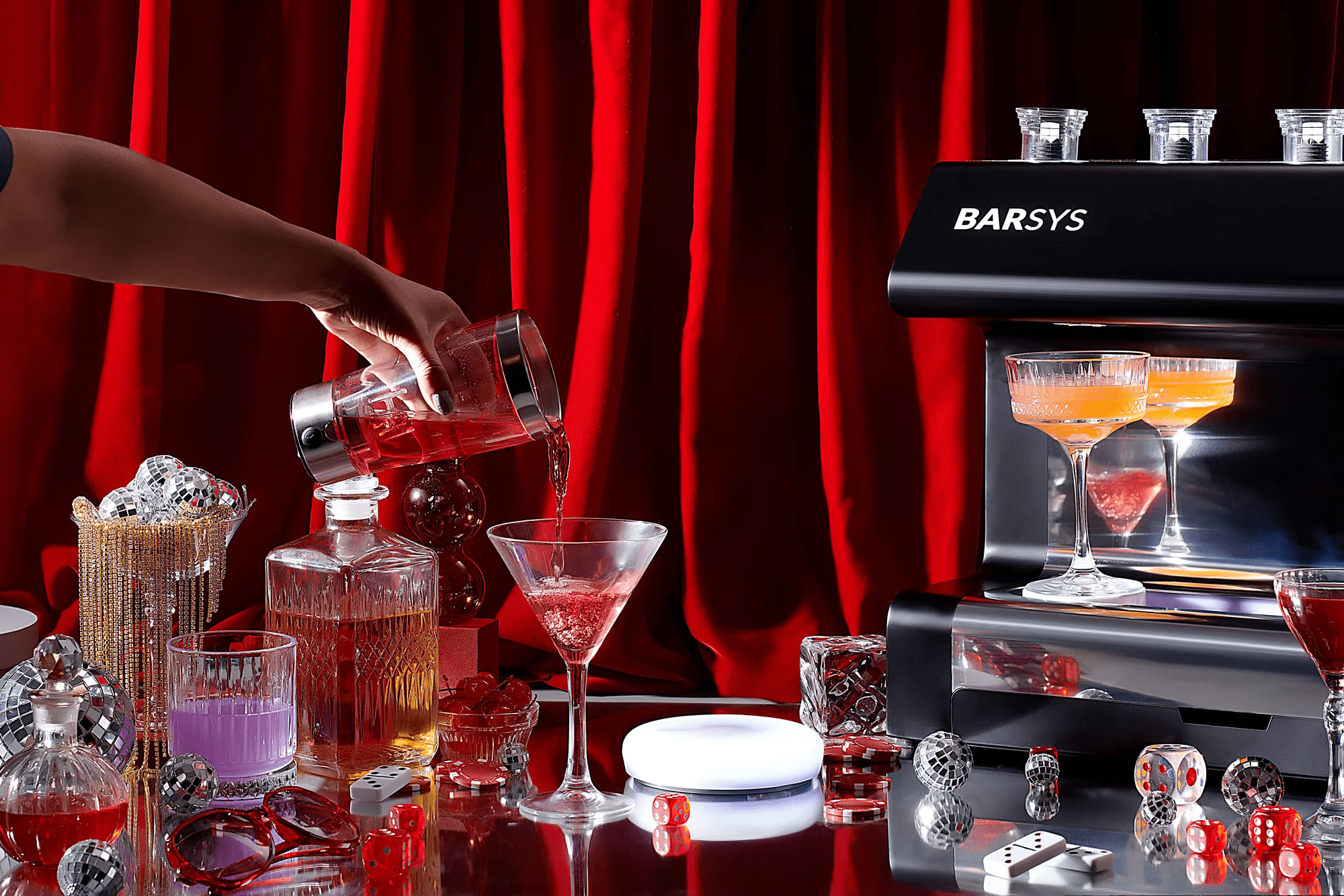 This Smart Bar Can Automatically Mix 1000s Of Cocktails In Y