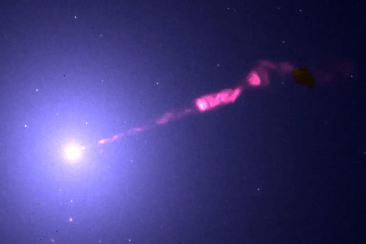 Astronomers Just Captured An Incredible View Of M87’s Blac